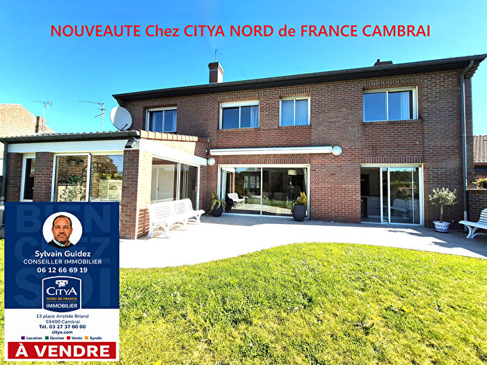 Maison 8 pièces à Cambrai, Esnes, Guise, à vendre