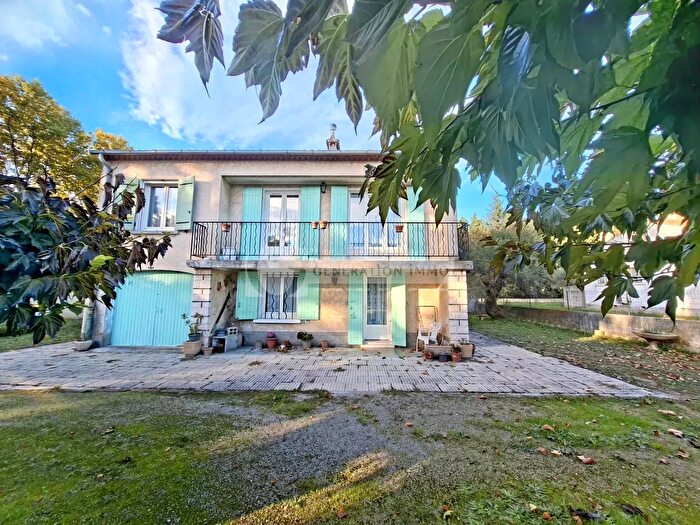 Maison à vendre - Fontvieille - 4 pièces - 2 chambres