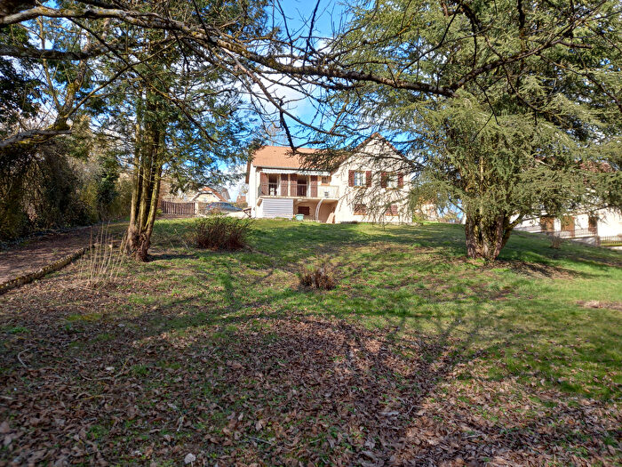 Maison à vendre - Arnay-le-Duc - 4 pièces - 3 chambres