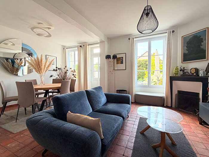 Senlis, Centre-ville : Maison 6 pièces à vendre