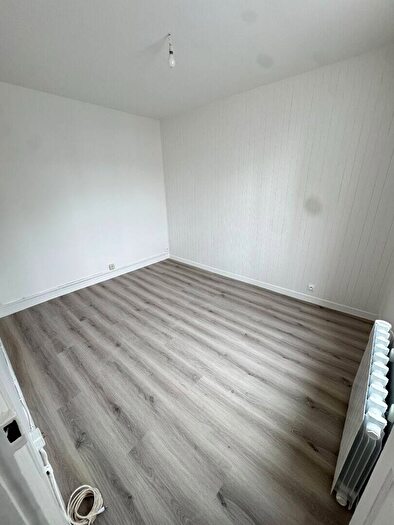 Appartement à louer - La Fourche-Guy Môquet, Paris ème arrondissement - 1 pièce