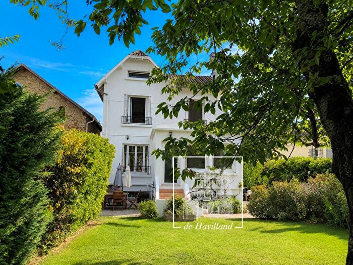 Maison 5 pièces à louer à Le Vésinet