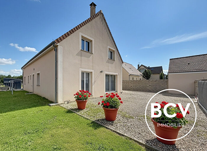 Maison 6 pièces à vendre à Mignières