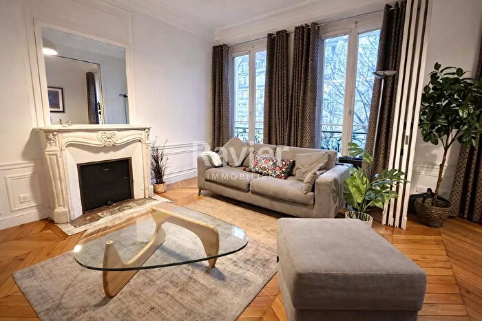 Appartement à louer - Paris e , Europe - 3 pièces - 1 chambre