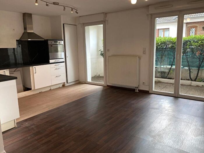 Appartement à louer - Haguenau, Metzgerhof - 3 pièces - 2 chambres