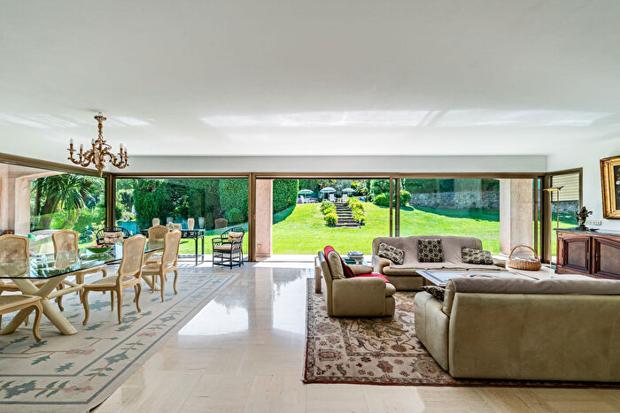 Maison à vendre - Antibes, Juan-les-Pins, Le Cap - 10 pièces - 7 chambres