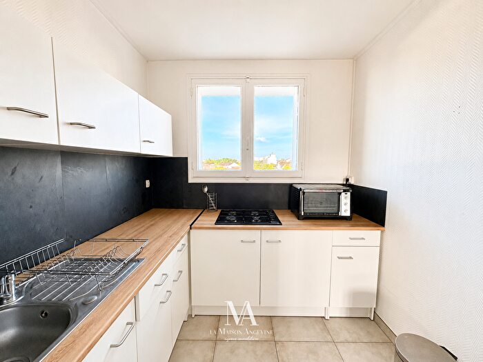 Appartement 4 pièces à Angers, Belle, Beille, à louer