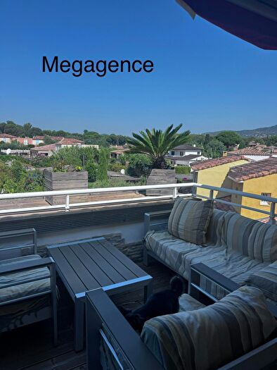 Appartement 4 pièces à Bormes-les-Mimosas, La Favière, Le Gau, Cap-Bénet, Cabasson, Plages, à vendre