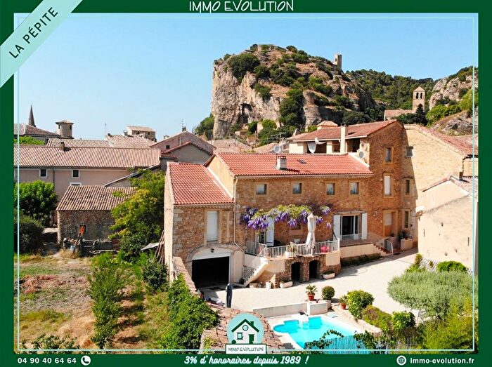 Maison à vendre - Mornas - 8 pièces - 5 chambres