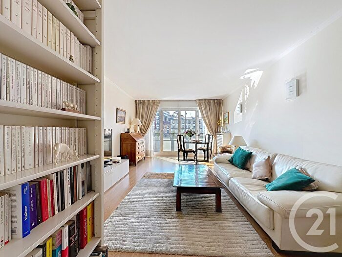 Appartement à vendre - Paris e , Plaine, Lagny - 4 pièces - 3 chambres