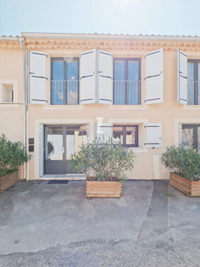 Appartement à louer - Pierrevert - 3 pièces - 2 chambres