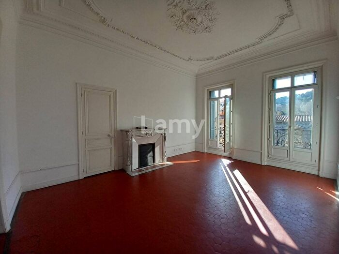 Appartement à louer - Périer, Marseille ème arrondissement - 5 pièces - 3 chambres