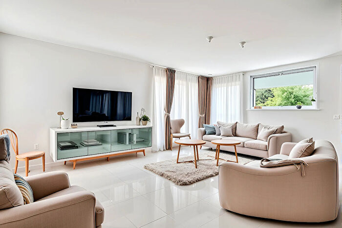 Appartement à vendre - Saint-Denis, La Plaine Saint-Denis - 5 pièces - 3 chambres