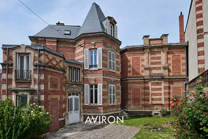 Maison à vendre - Chartres, Hôtel Dieu, Grand Faubourg - 10 pièces - 5 chambres