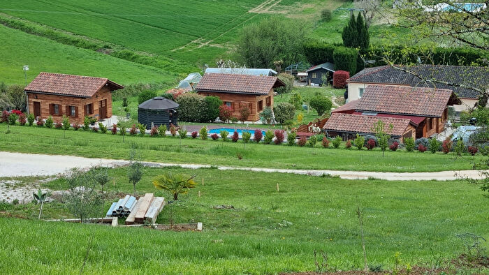 Maison à vendre - Dausse - 9 pièces - 3 chambres