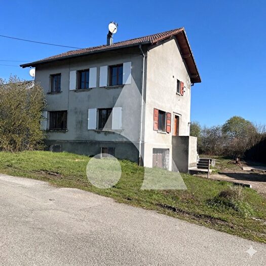 Maison à vendre - Suarce - 7 pièces - 5 chambres