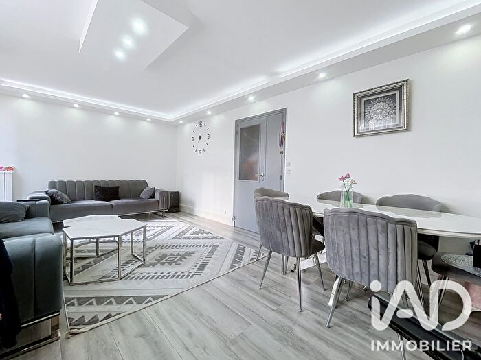 Appartement 4 pièces à Clichy-sous-Bois, Les Trois Châteaux, à vendre