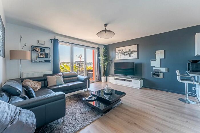 Appartement à vendre - Talence, Saint-Genès, La Médoquine, Haut-Brion - 3 pièces - 2 chambres