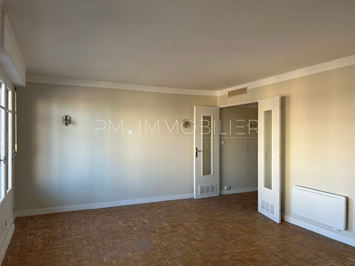 Appartement à louer - Marseille e , Baille - 2 pièces - 1 chambre