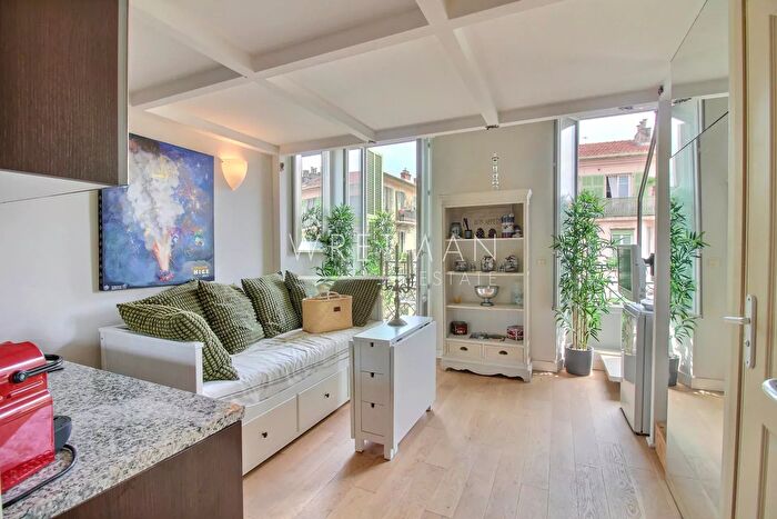 Appartement à vendre - Nice, Carré dor - 1 pièce