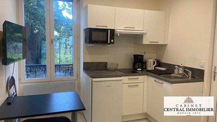 Est, Romilly-sur-Seine - Appartement 1 pièce à louer