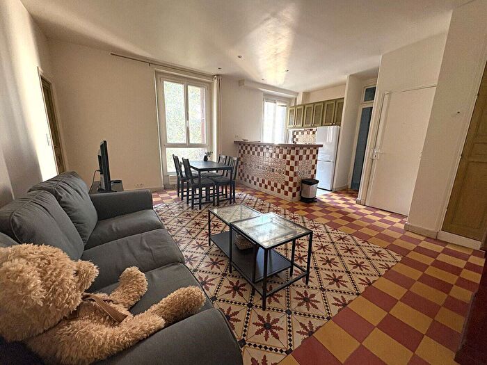 Appartement à louer - Henri Barbusse, Levallois-Perret - 2 pièces - 1 chambre