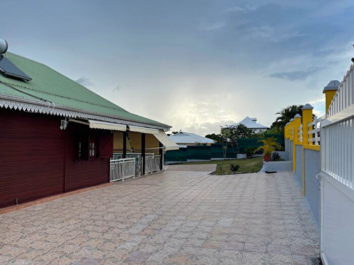 Maison à vendre - Le Moule - 5 pièces - 3 chambres