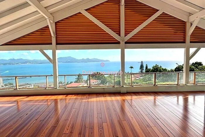 Appartement à vendre - Fort-de-France - 4 pièces - 3 chambres