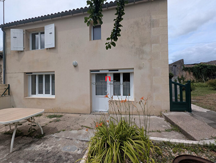 Plassac : Maison 3 pièces à vendre