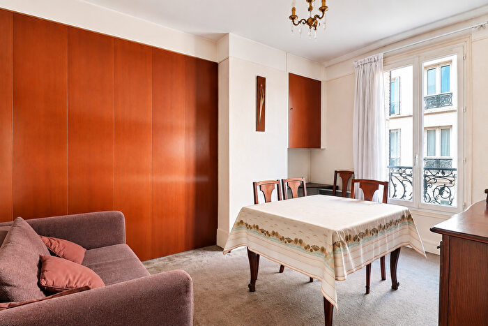 Saint-Ouen, Pasteur, Zola - Appartement 3 pièces à vendre