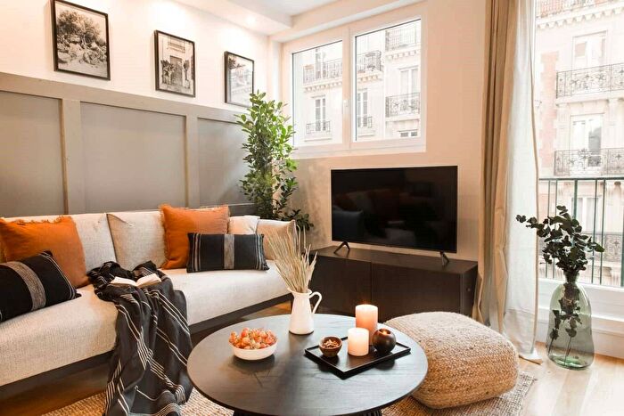 Appartement à louer - Legendre-Lévis, Paris ème arrondissement - 2 pièces - 2 chambres