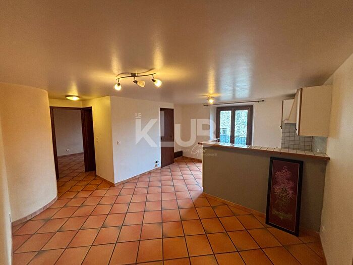 Appartement à louer - Centre Ancien, Pertuis - 2 pièces - 1 chambre