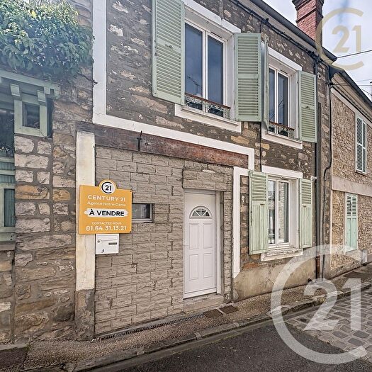 Maison 5 pièces à Moret-sur-Loing, à vendre