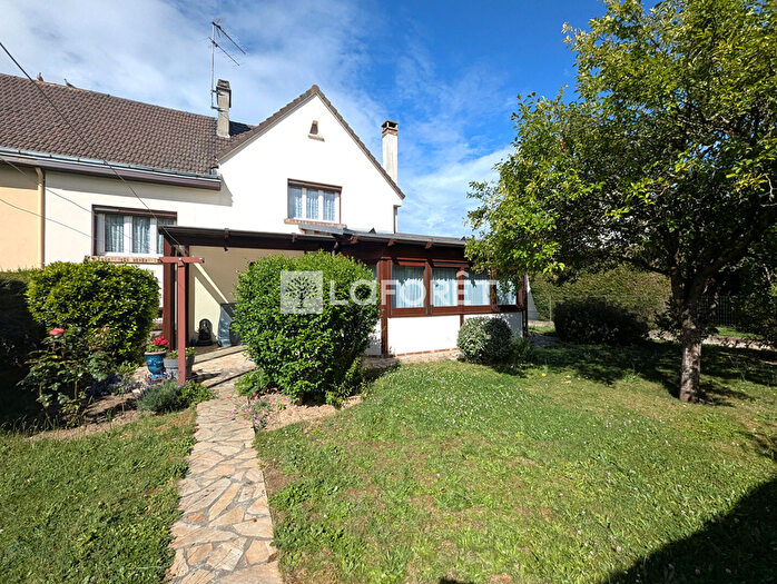 Maison 5 pièces à vendre à Plaisir, Centre-ville, Château
