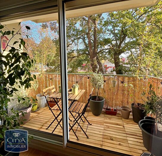 Appartement à vendre - Quartiers Sud-Est, Le Landrel - 3 pièces - 2 chambres