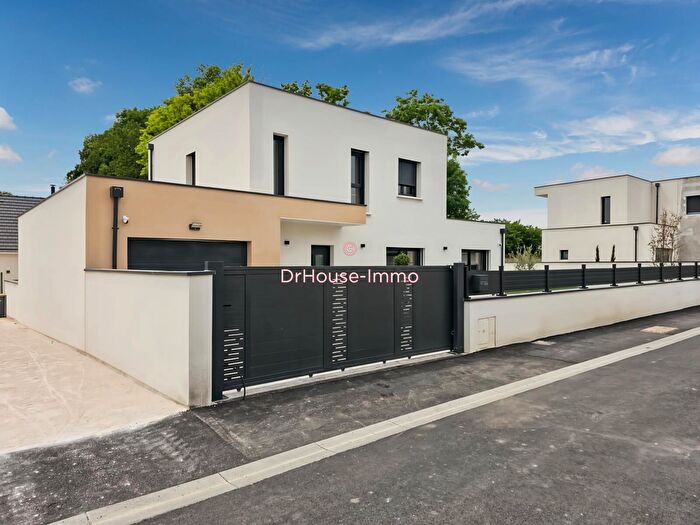 Maison 6 pièces à vendre à Bretigny