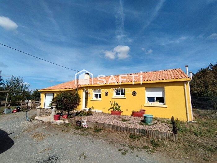 Beaurepaire - Maison 6 pièces à vendre