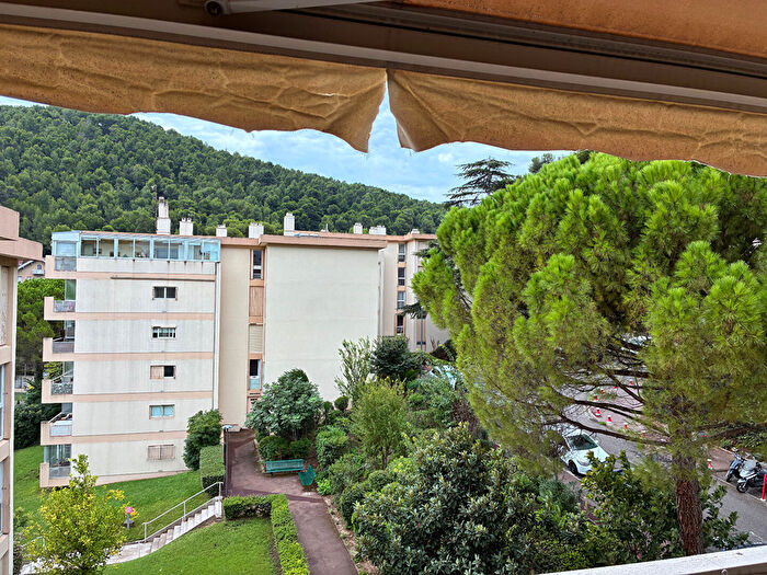 Marseille 9ème, Mazargues : Appartement 5 pièces à louer
