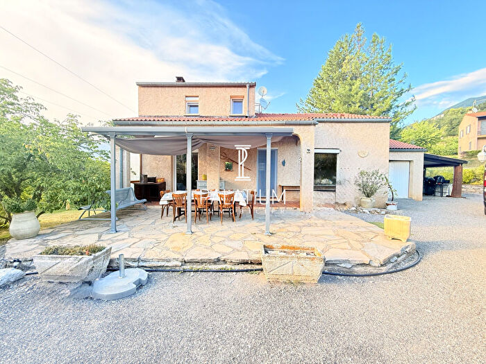 Claret : Maison 4 pièces à vendre