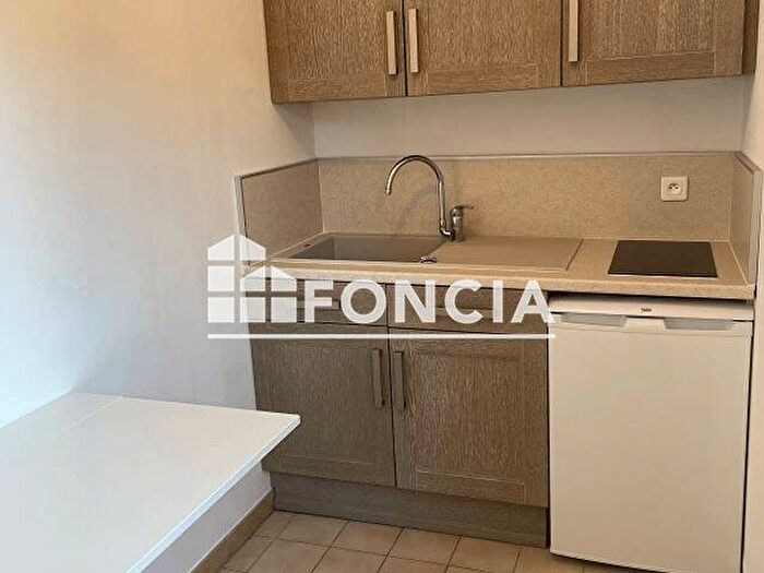 Appartement à louer - Pont de Béraud, Aix-en-Provence - 1 pièce