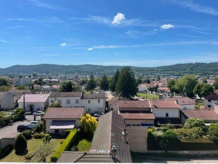 Bouvent, Oyonnax : Appartement 2 pièces à louer