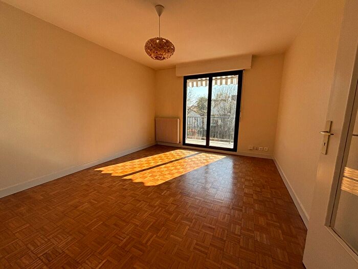 Appartement à louer - Centre Ancien, Bry-sur-Marne - 3 pièces - 2 chambres