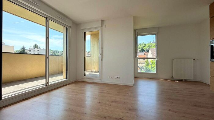 Bas Pays, Romainville - Appartement 3 pièces à louer