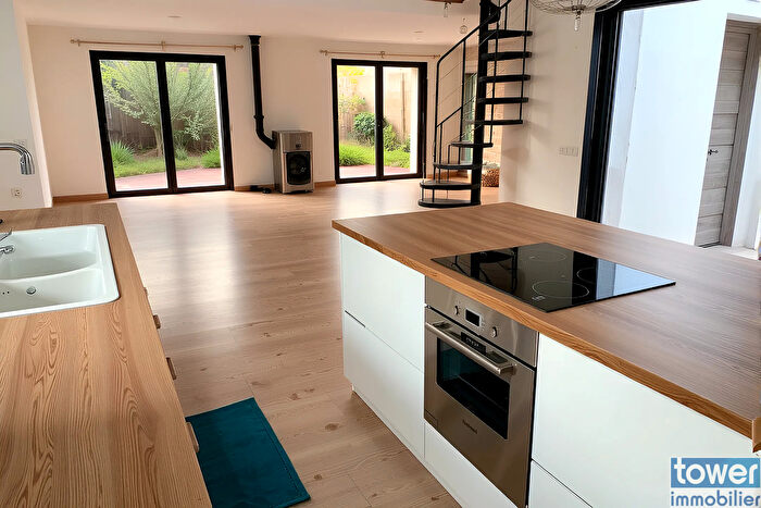 Maison à vendre - Breuillet - 4 pièces - 3 chambres