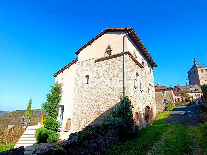 Maison à vendre - Peyrusse-le-Roc - 6 pièces - 4 chambres