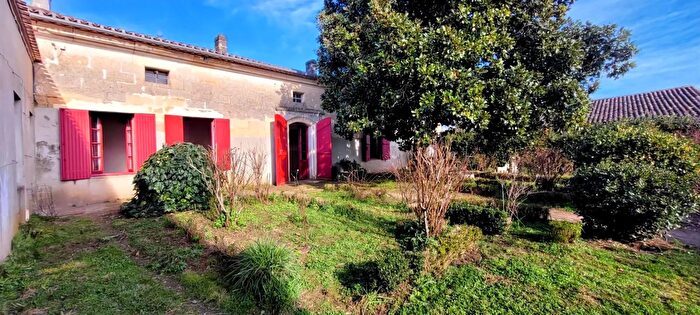 Maison 8 pièces à vendre à Abzac