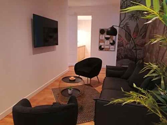 Appartement à louer - Saint-Étienne, Centre-ville, Peuple, Chavanelle - 1 pièce - 1 chambre