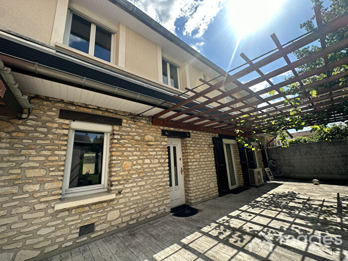 Maison 6 pièces à Arnouville, Vieux Pays, Le Petit Parc, à vendre