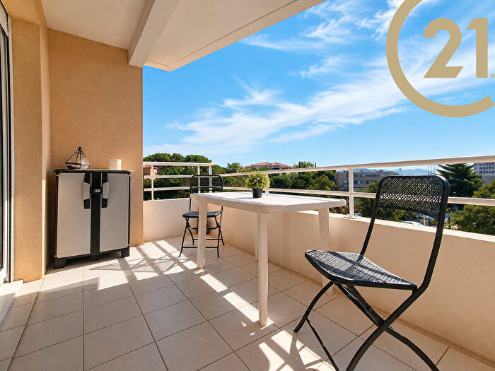 Appartement 2 pièces à vendre - Fréjus
