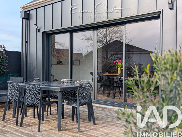 Maison à vendre - Saint-Étienne-de-Montluc - 5 pièces - 4 chambres